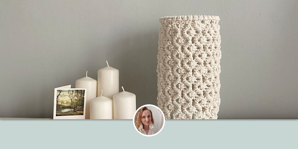 Table lamp with handmade macrame lampshade, Bedside lamp by Got A Knot ...