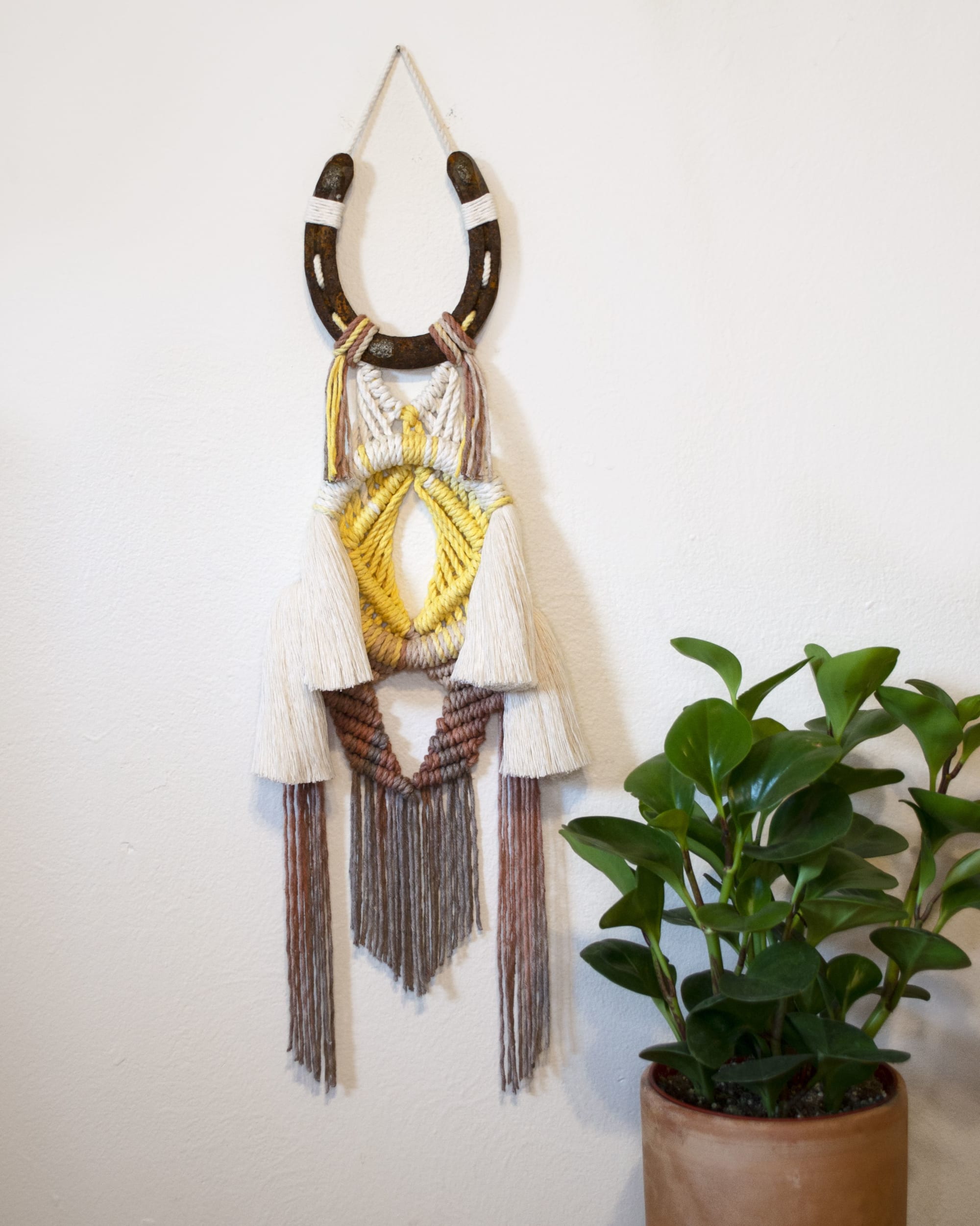 Home & Living Wall Hangings Horseshoe Macrame Wall Hanging etna.com.pe