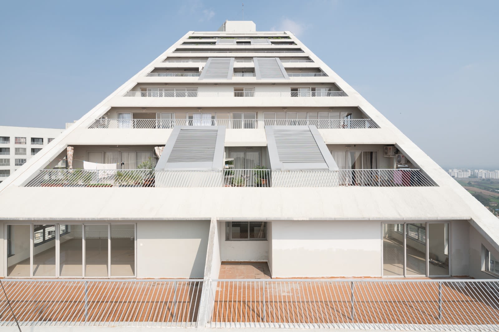 FUTURE TOWERS by MVRDV seen at Amanora Future Towers, Pune | Wescover