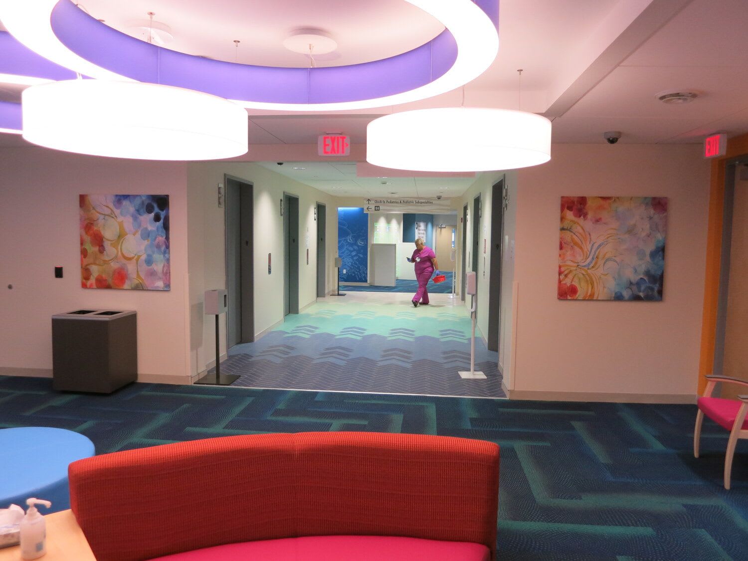 Waiting area installation by Artists Circle Fine Art at Kaiser ...