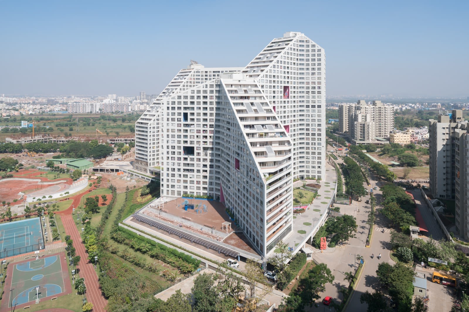 FUTURE TOWERS by MVRDV seen at Amanora Future Towers, Pune | Wescover