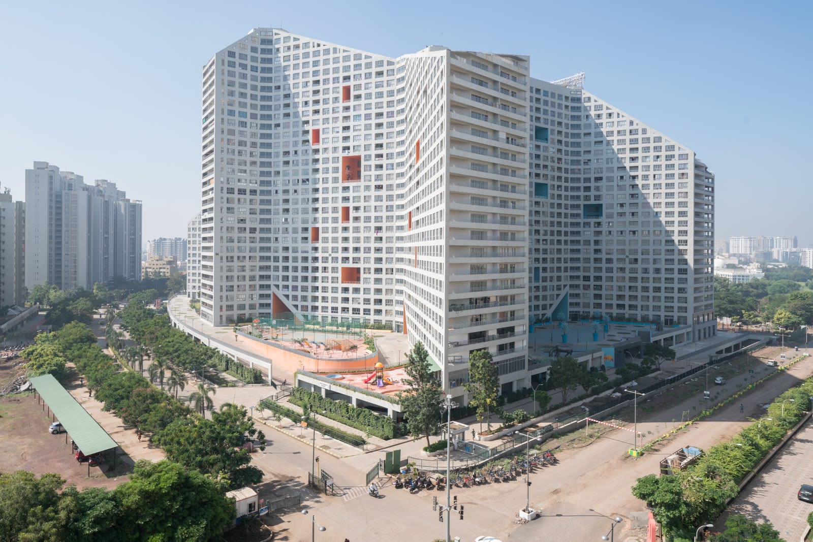 FUTURE TOWERS by MVRDV seen at Amanora Future Towers, Pune | Wescover