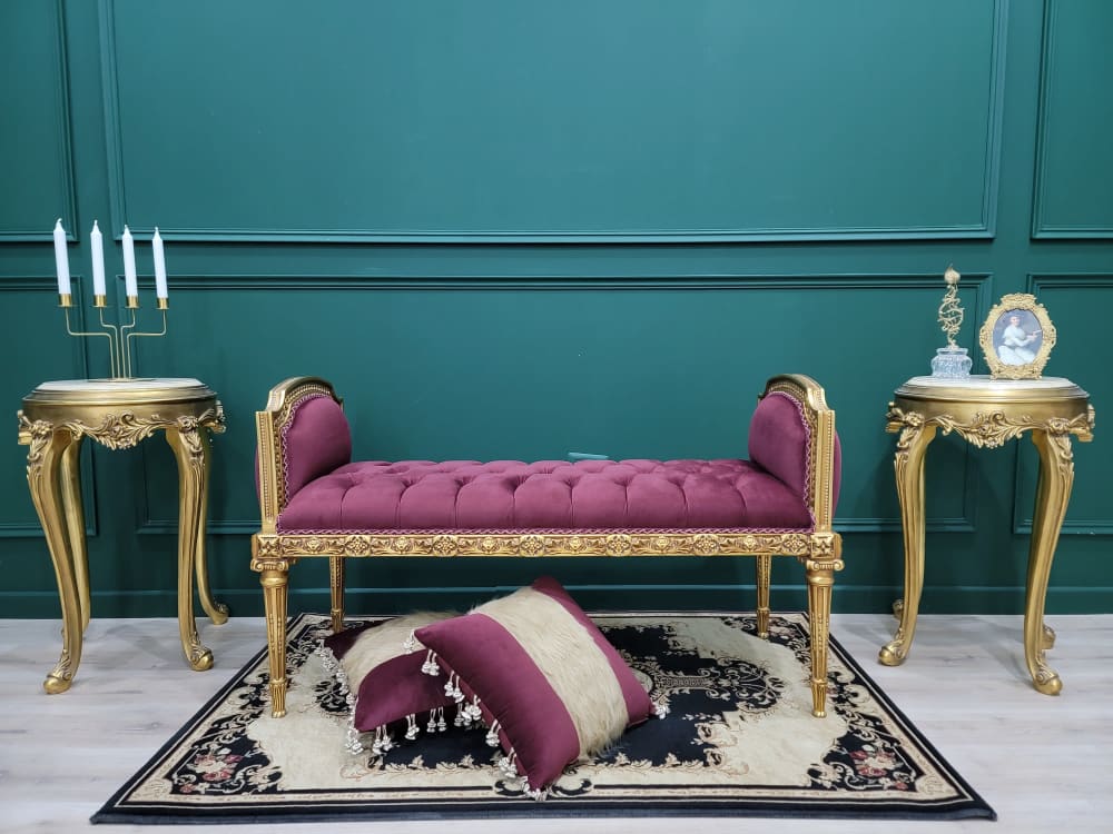 English Style Bench / Aged Gold Leaf Finish/Hand Carved Wood by Art De ...