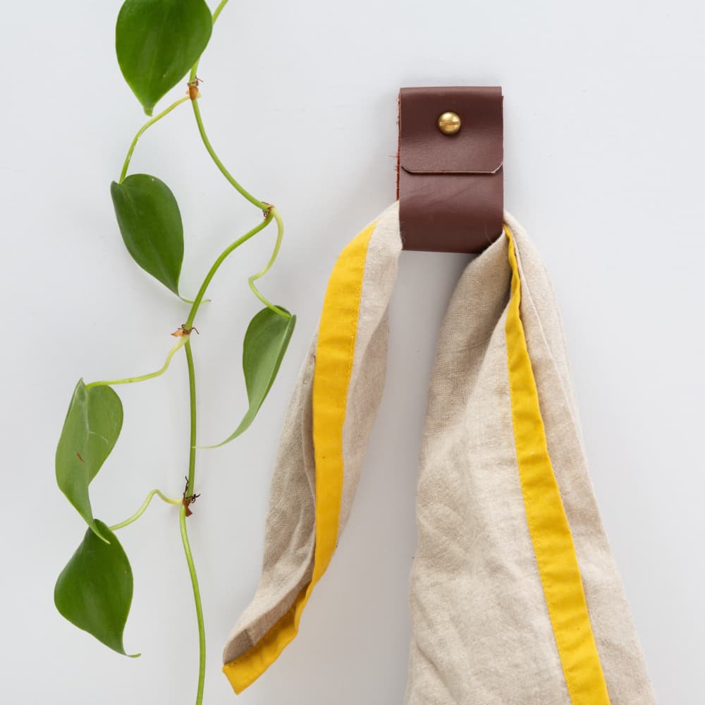 Small Wide Leather Wall Strap [Round End] by Keyaiira | leather + fiber ...