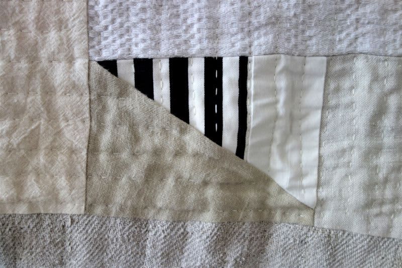 White | Flowers | Linen Quilt by DaWitt at Daniela Witt Studio, Leipzig ...