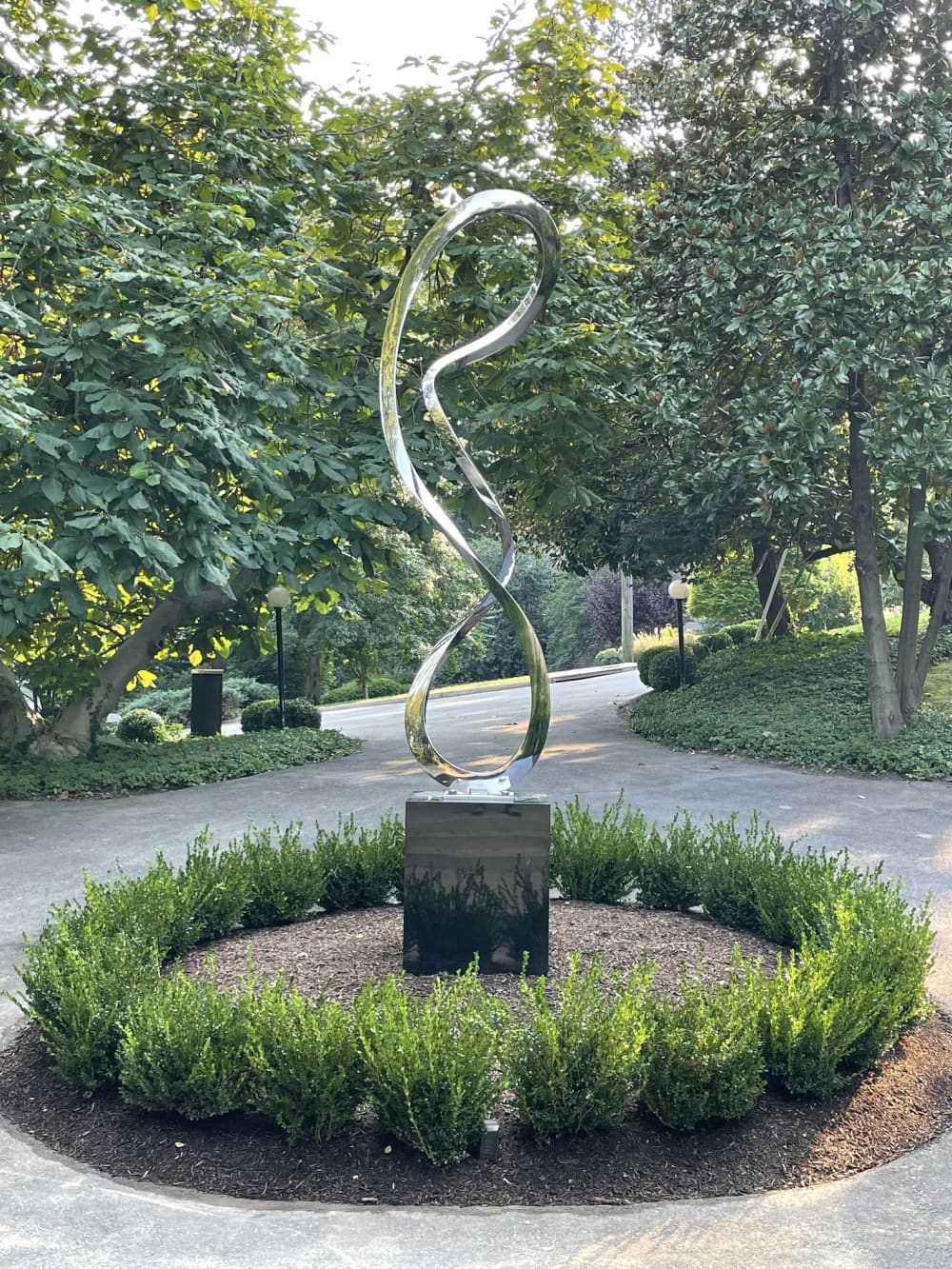 Stretching by Wenqin CHEN | Wescover Public Sculptures