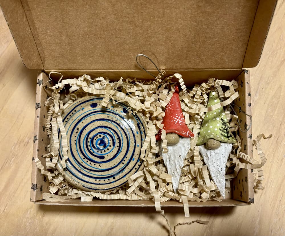 Spoon/Tea Bag Trivet, Plaid by Honey Bee Hill Ceramics | Wescover ...