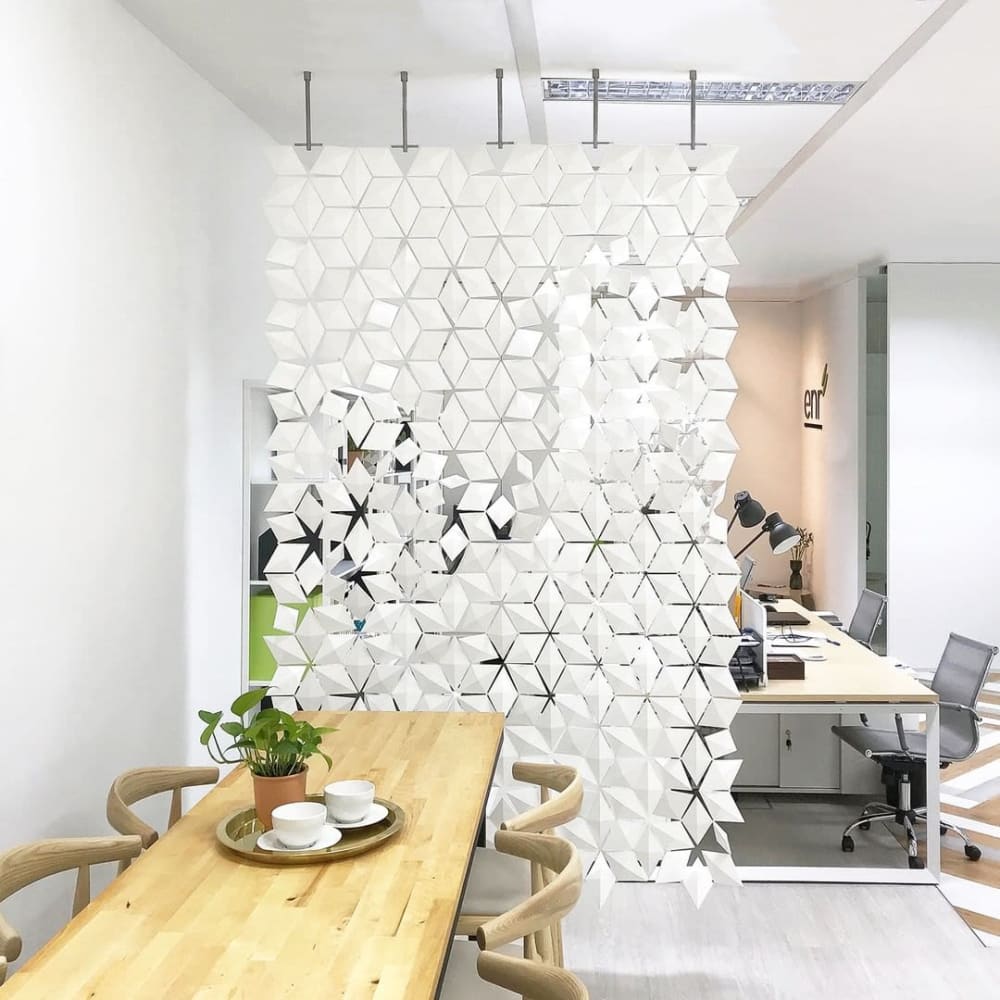 Facet hanging room divider 170 x 246cm by Bloomming, Bas van Leeuwen ...