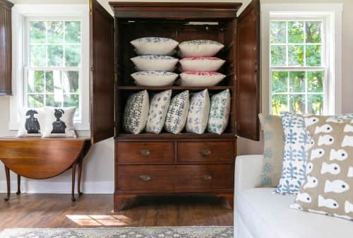 Kerry & Clyde, LLC , Jill Fulton, Artist and Owner - Pillows and Rugs ...